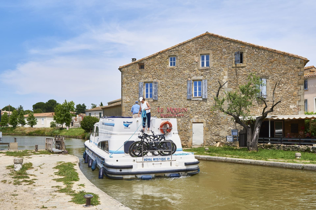Le pont-canal Vauban et les écluses des moulins de Trèbes - Canal du Midi